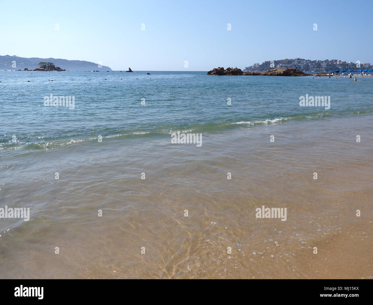 Panoramic view of rocks at bay of ACAPULCO city in Mexico, Pacific ...