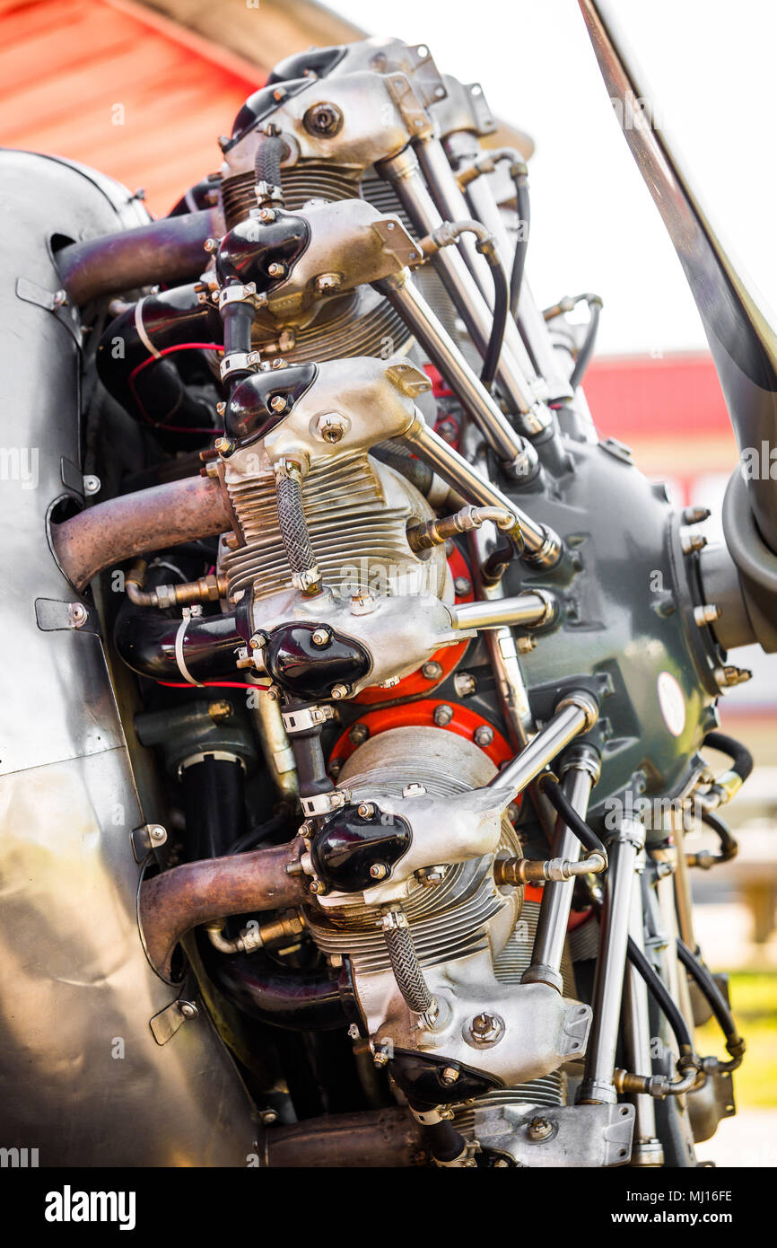 Rotor vintage plane engine close up with propeller Stock Photo - Alamy
