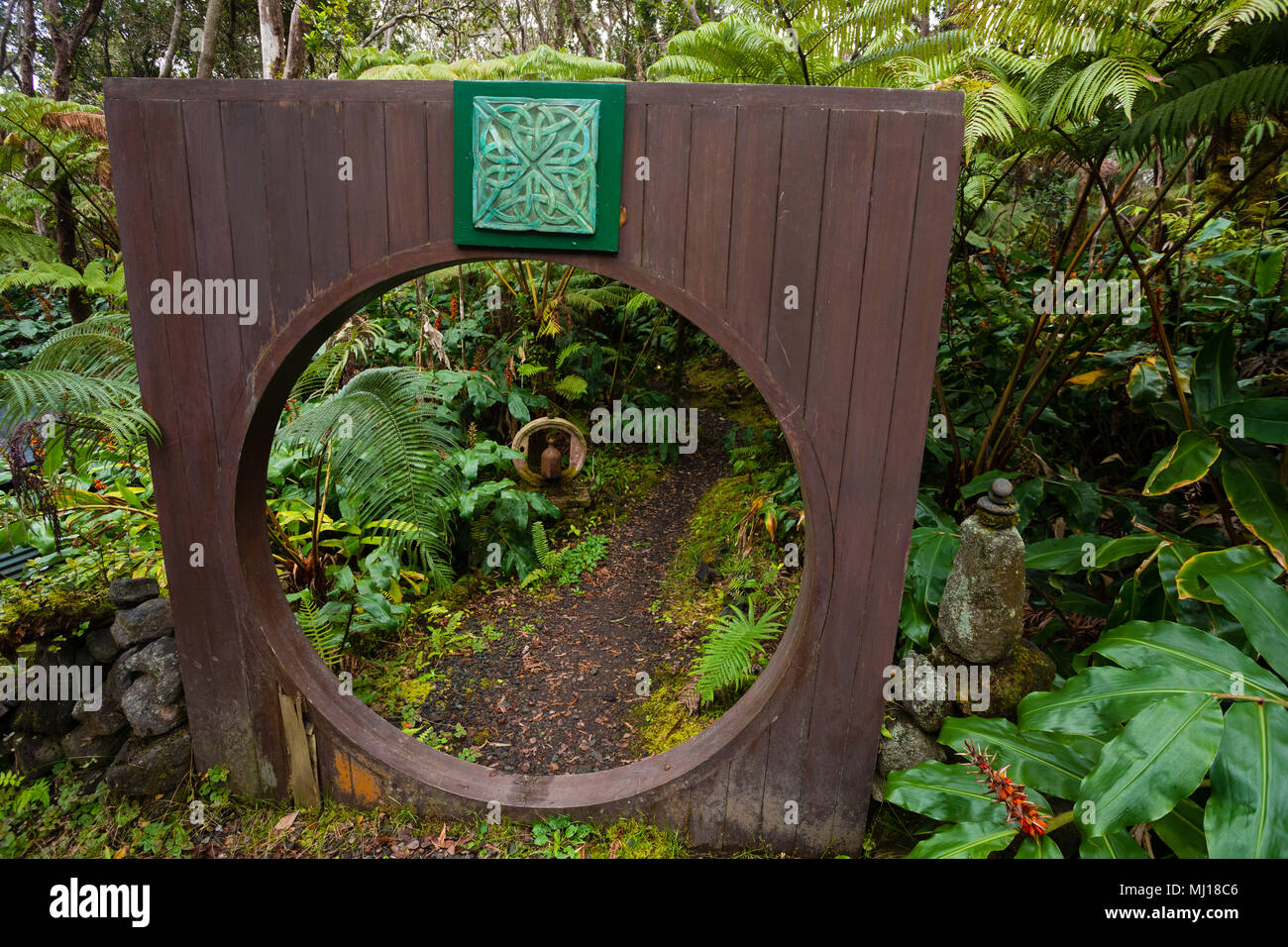 Hawaii Rainforest Treehouse Detail Stock Photo - Alamy