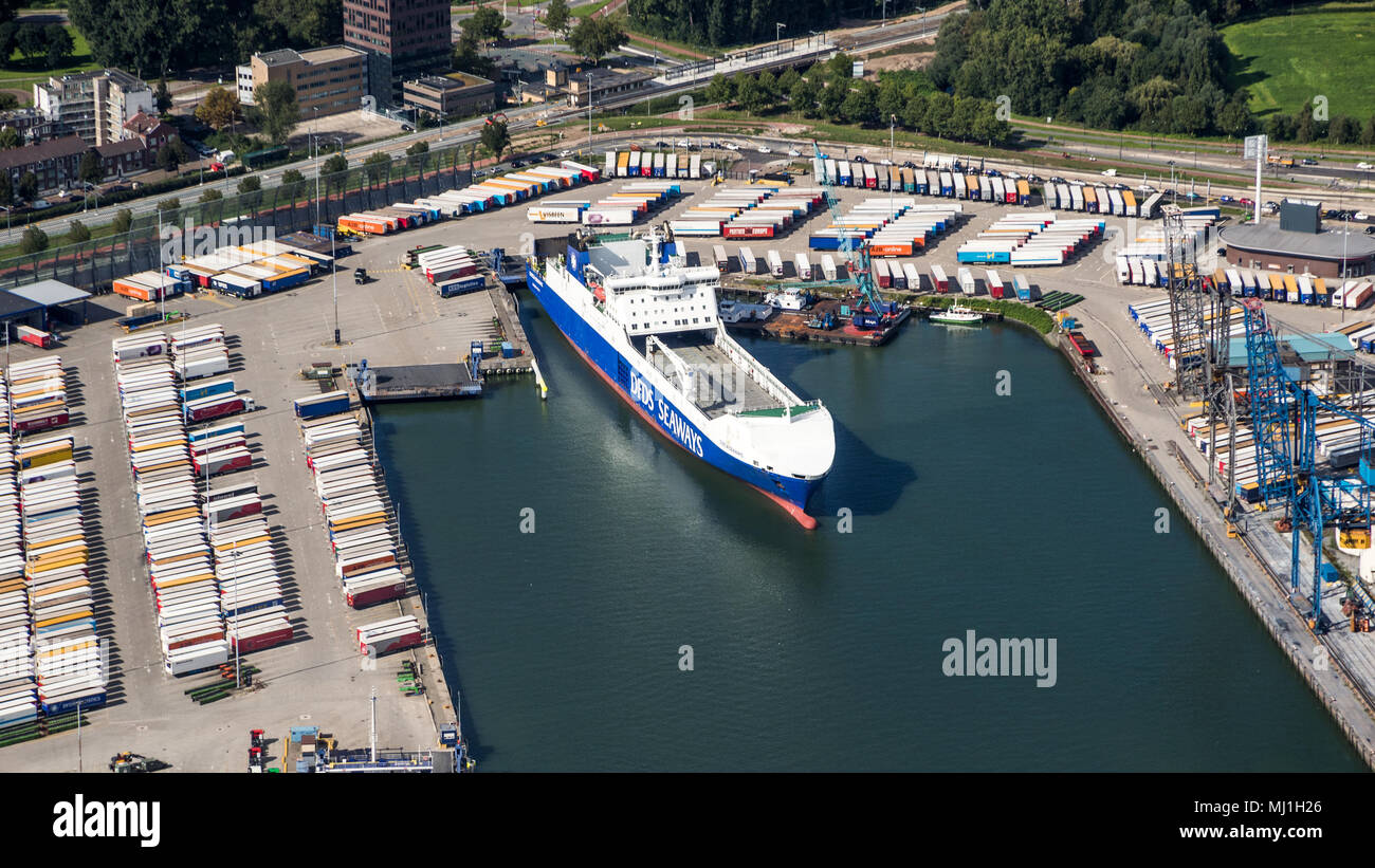 Shipping company dfds seaways hi-res stock photography and images - Alamy