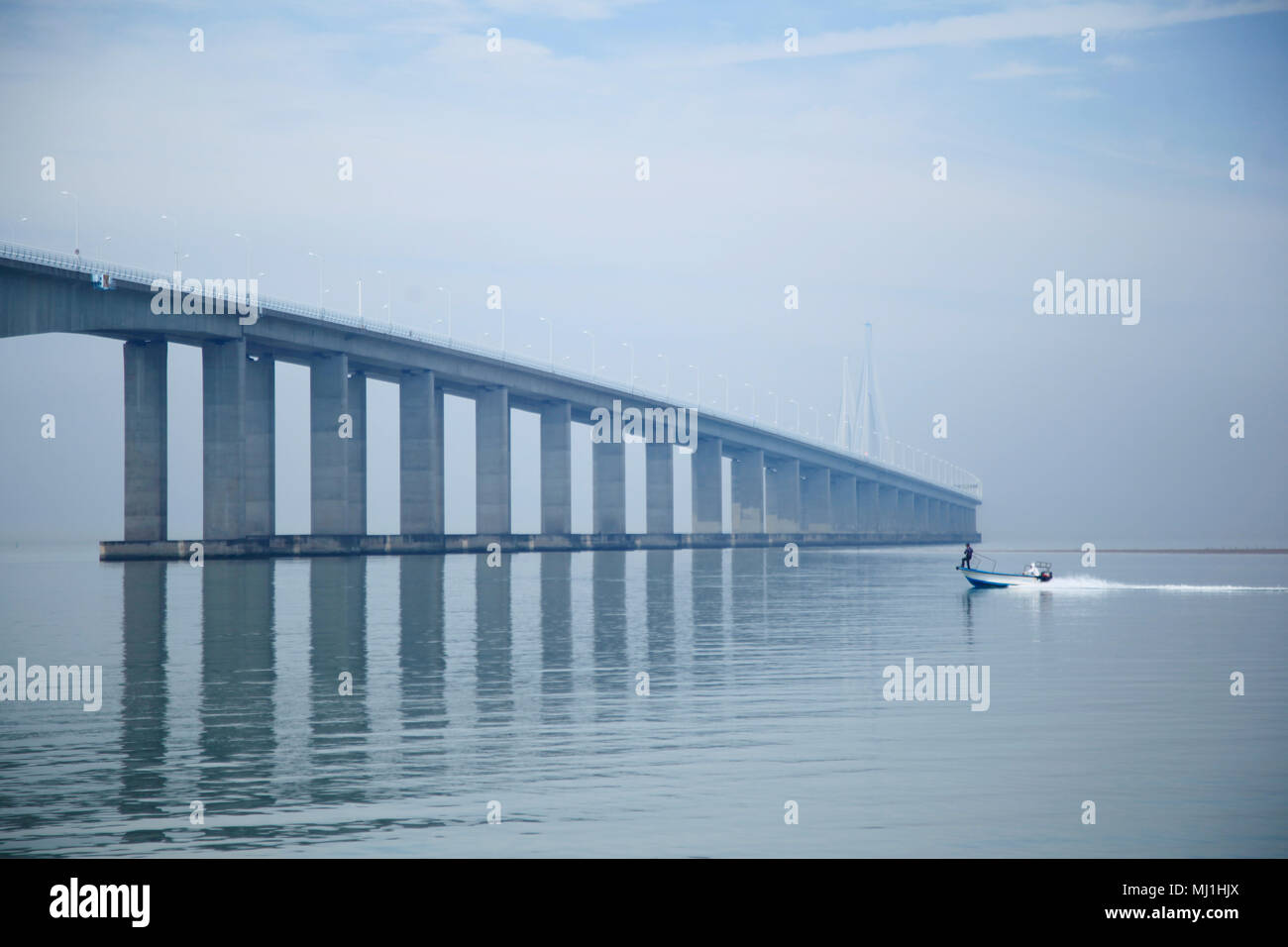 Jintang bridge hi-res stock photography and images - Alamy