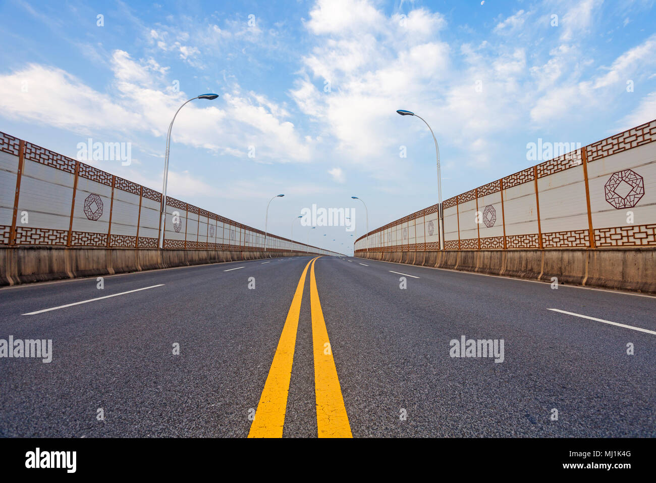 Taihu bridge hi-res stock photography and images - Alamy