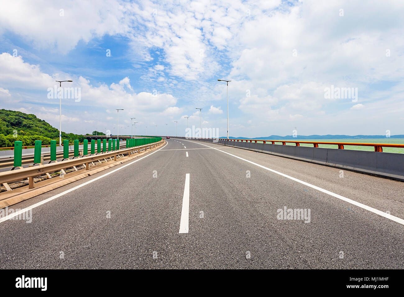 Taihu bridge hi-res stock photography and images - Alamy
