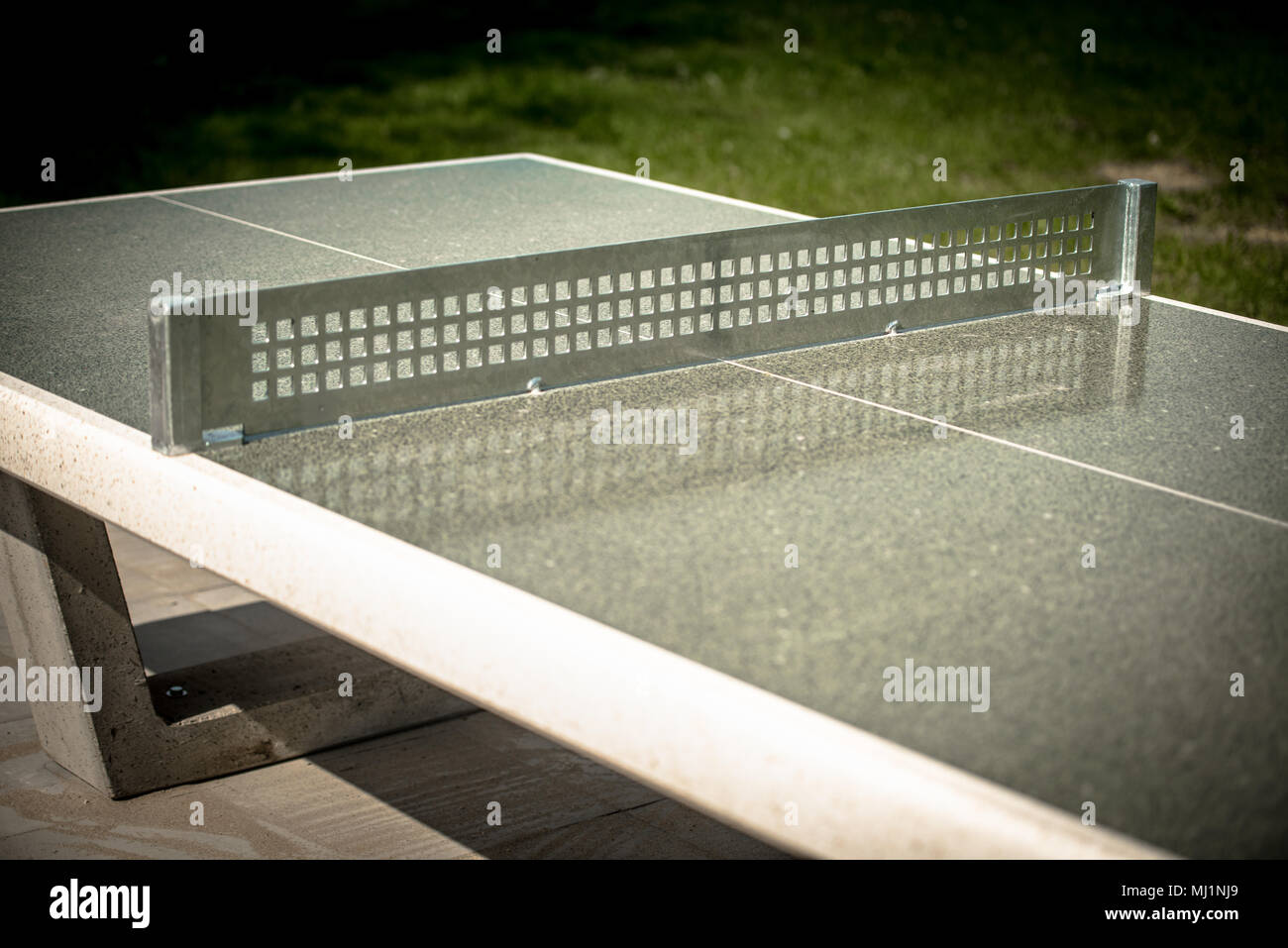 Outdoor table tennis hi-res stock photography and images - Alamy