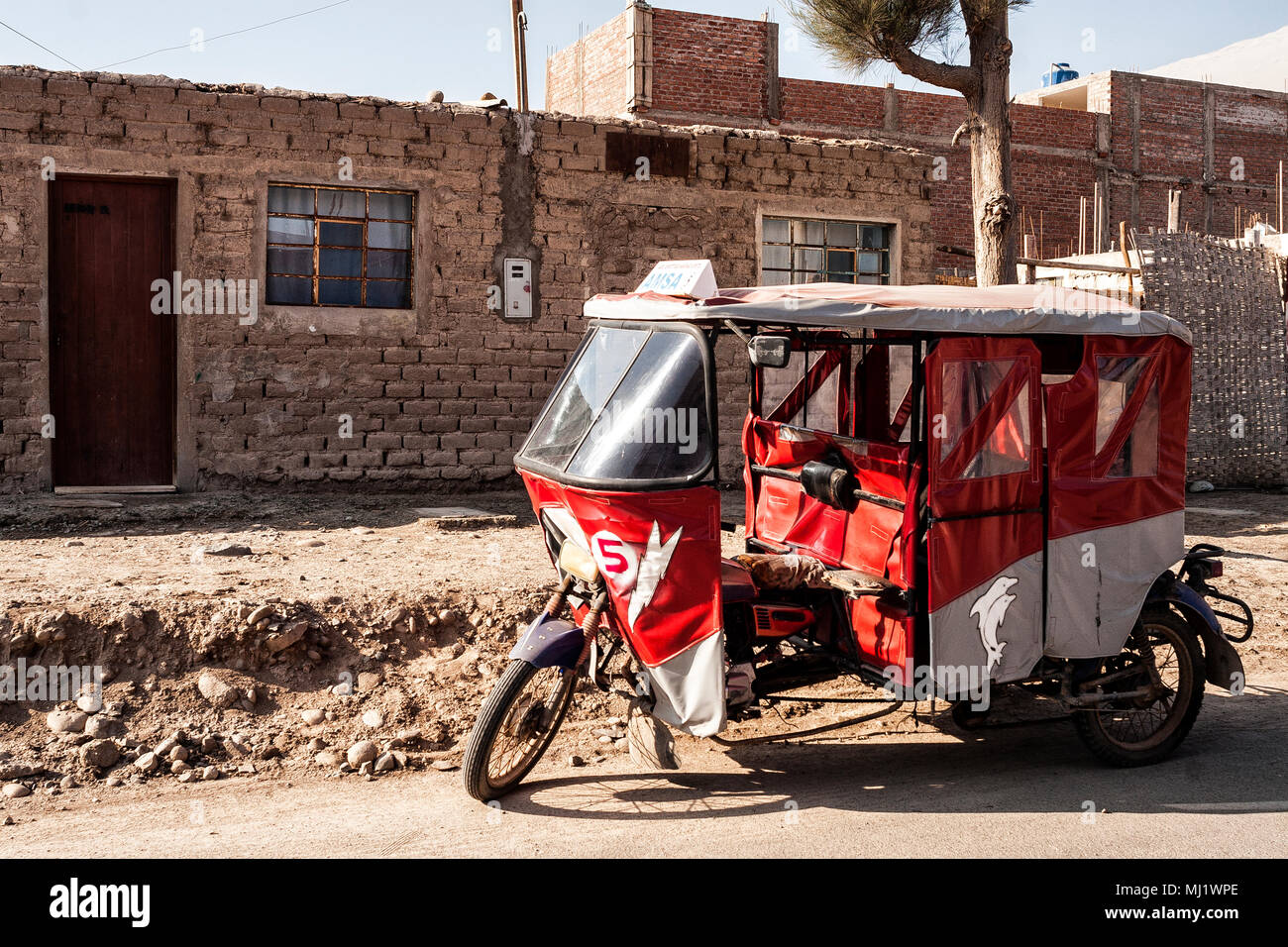 Moto taxi peru hi-res stock photography and images - Alamy