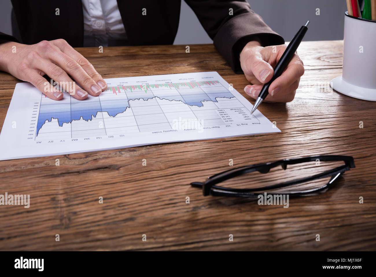 Professional graph hi-res stock photography and images - Alamy