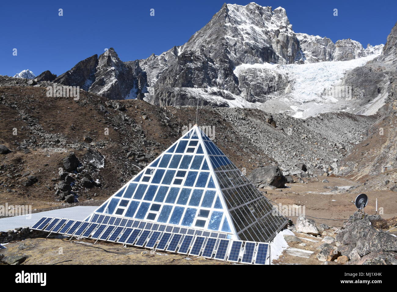Lobuche, Nepal - March 16, 2018: The Pyramid International Laboratory ...