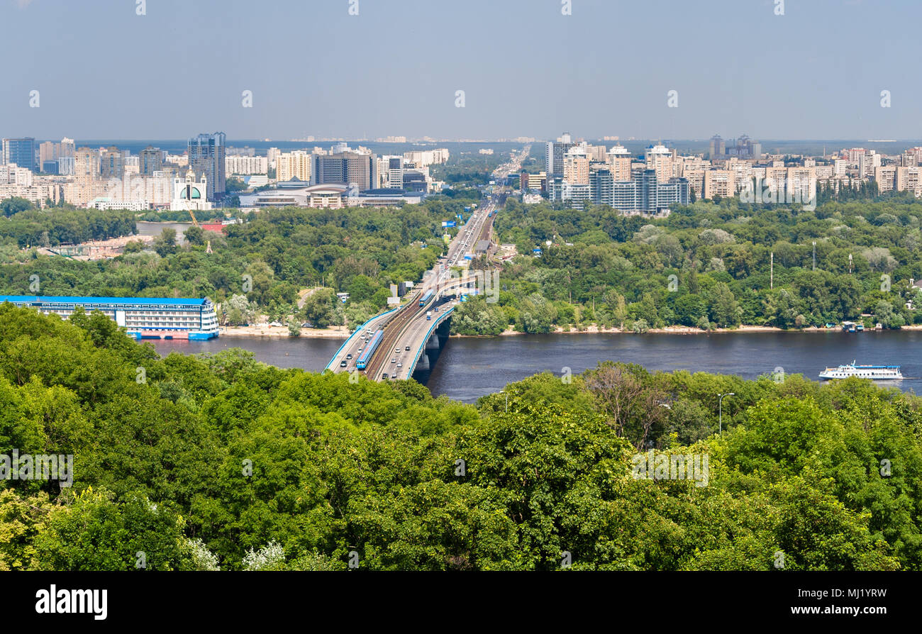 Left bank of kyiv hi-res stock photography and images - Alamy
