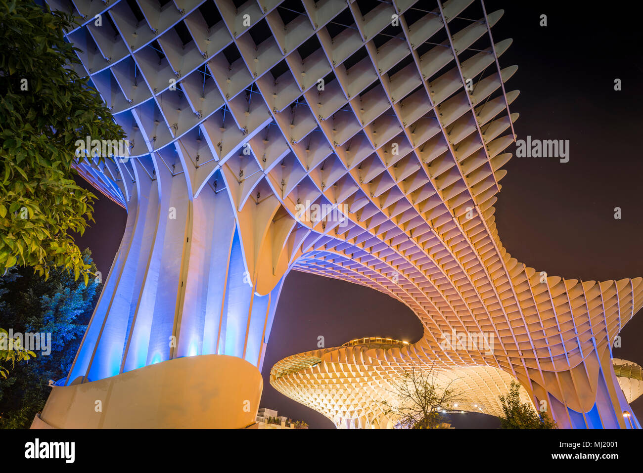 Seville modern structure hi-res stock photography and images - Alamy