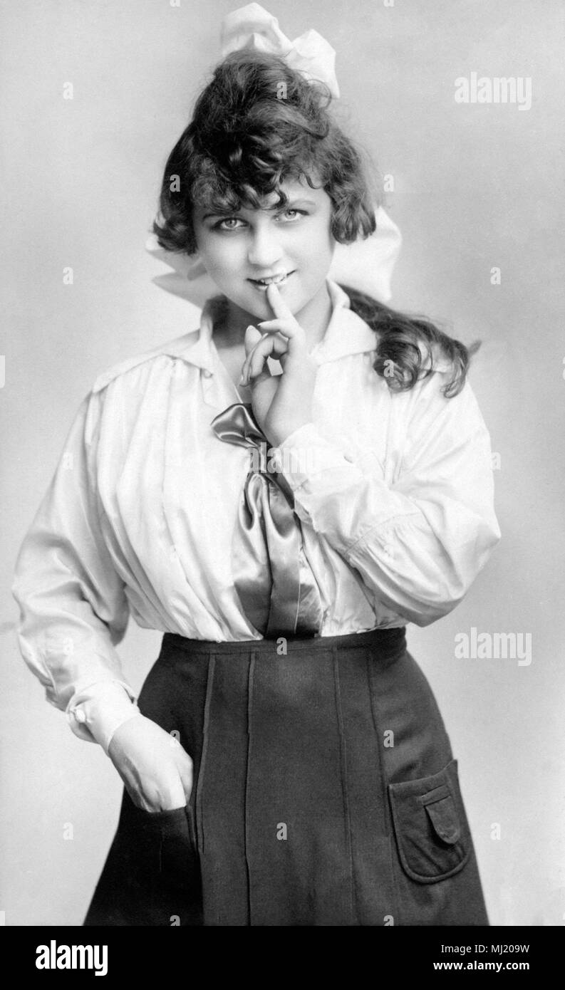 German woman 1920s hi-res stock photography and images - Alamy