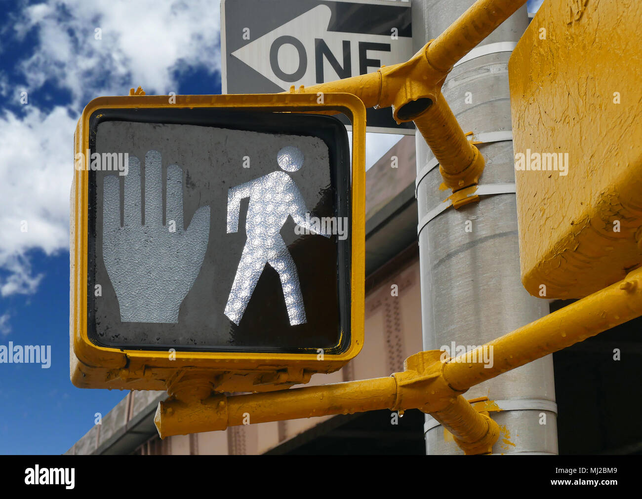Pedestrian walking sign traffic light Stock Photo - Alamy