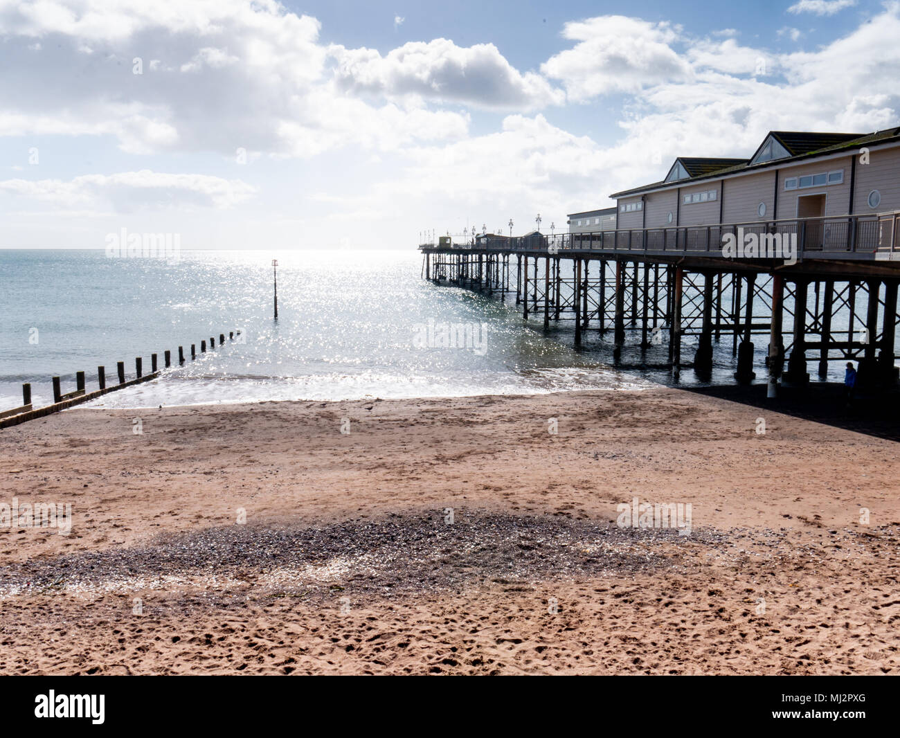 Devon pier hi-res stock photography and images - Alamy