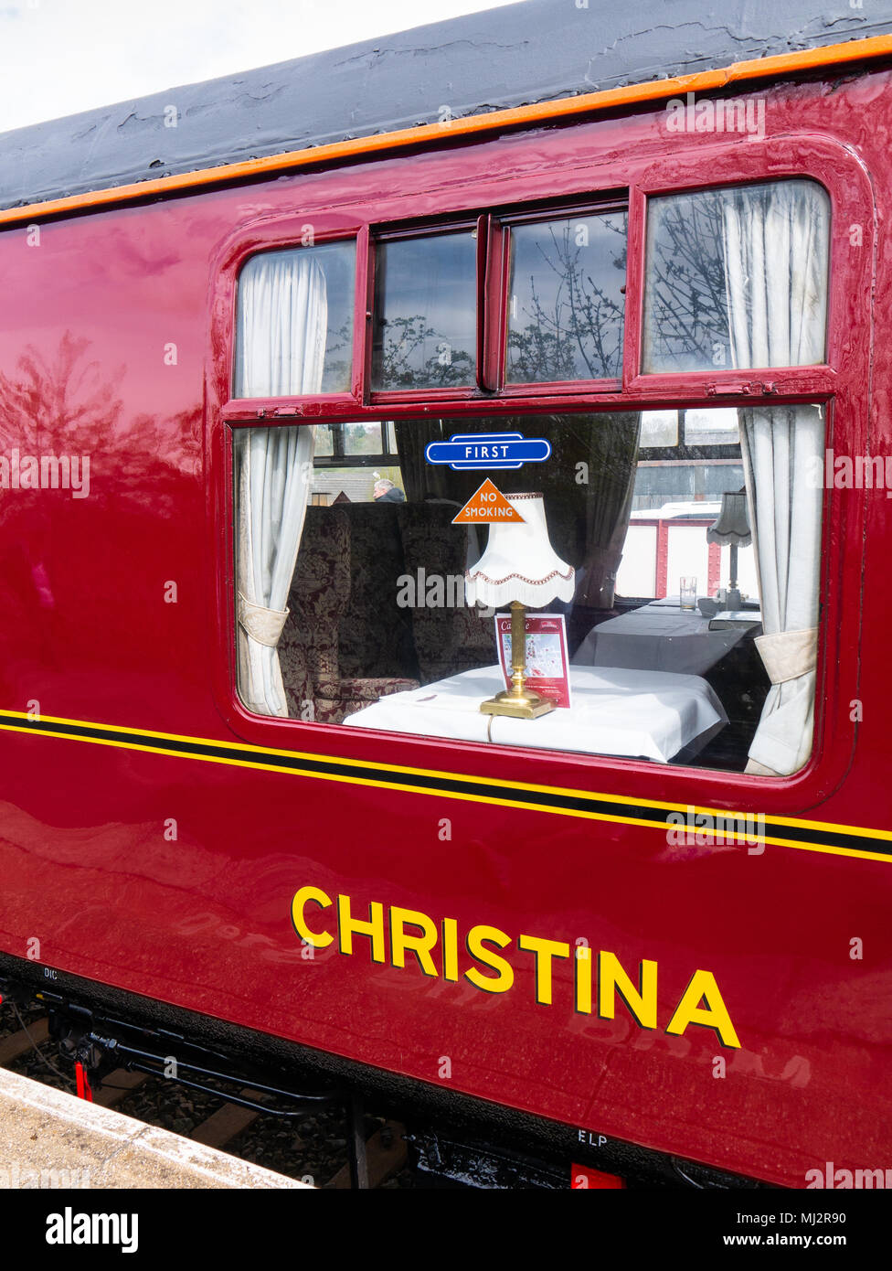 1st class train uk hi-res stock photography and images - Alamy