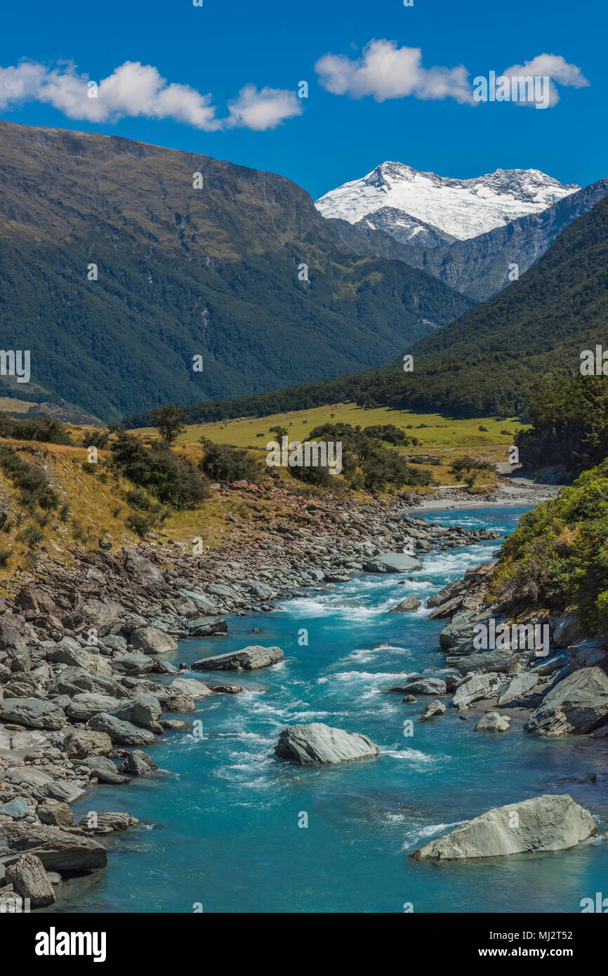 Mount aspiring new zealand hi-res stock photography and images - Alamy