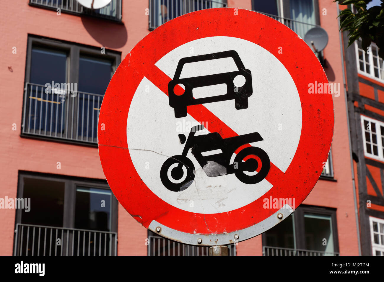 No power-driven vehicles allowed road sign Stock Photo - Alamy