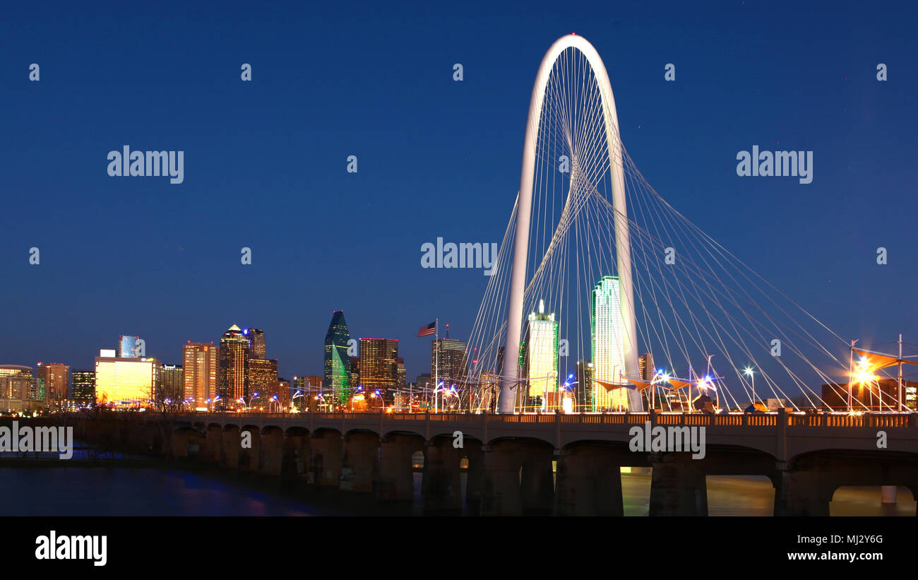 The Bridge into Dallas after dark Stock Photo - Alamy