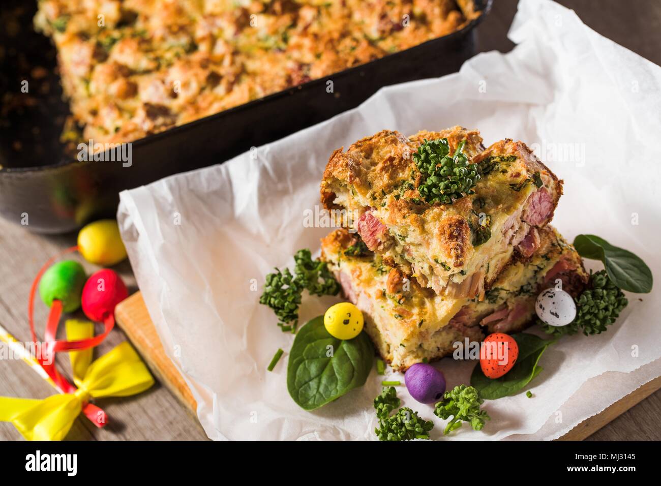 Stuffing buns hi-res stock photography and images - Alamy