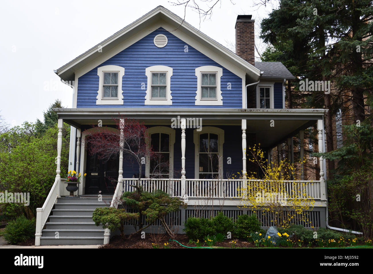Victorian House Chicago 1883 Queen Anne Victorian In Chicago, Illinois