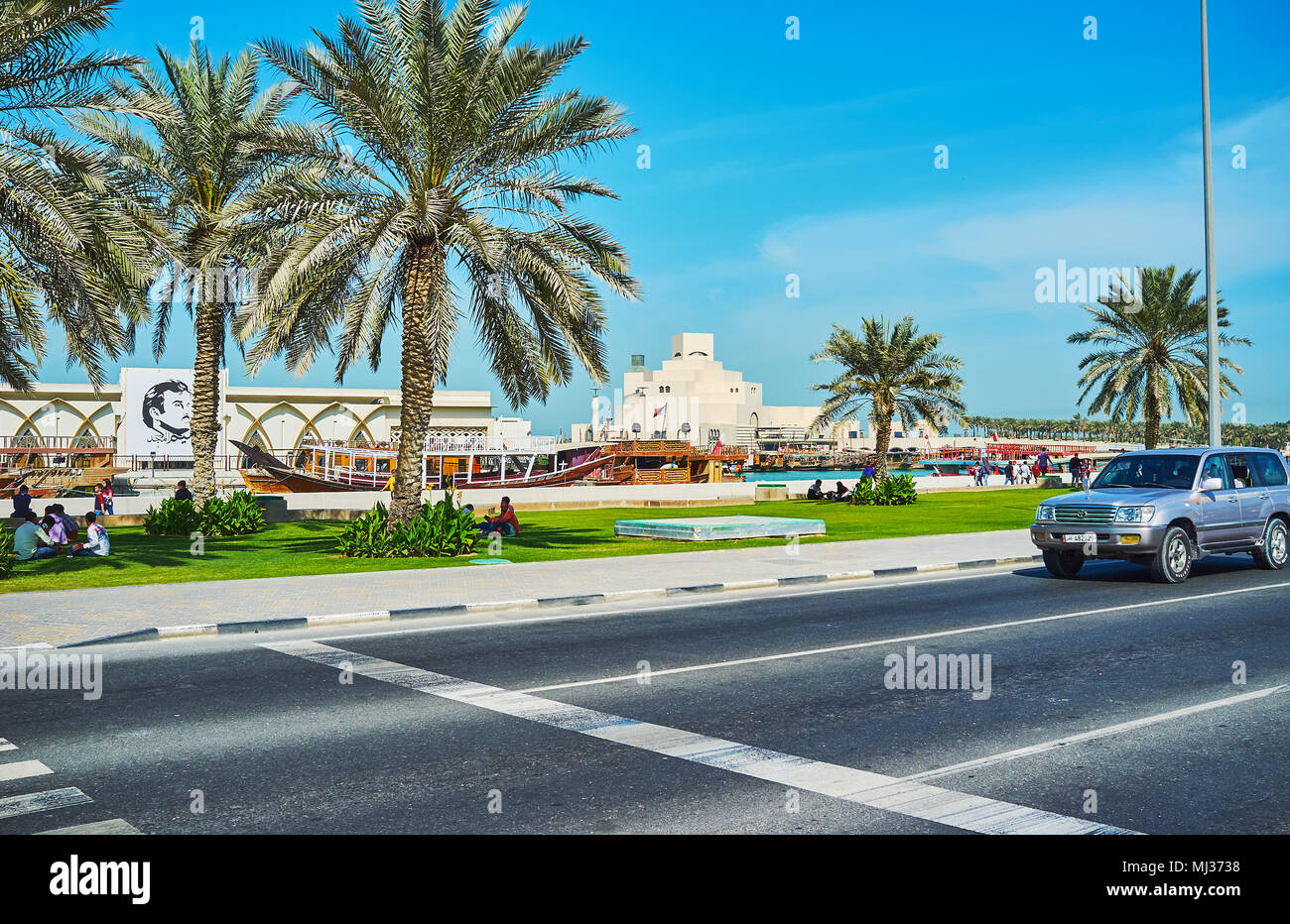 Doha corniche road hi-res stock photography and images - Alamy