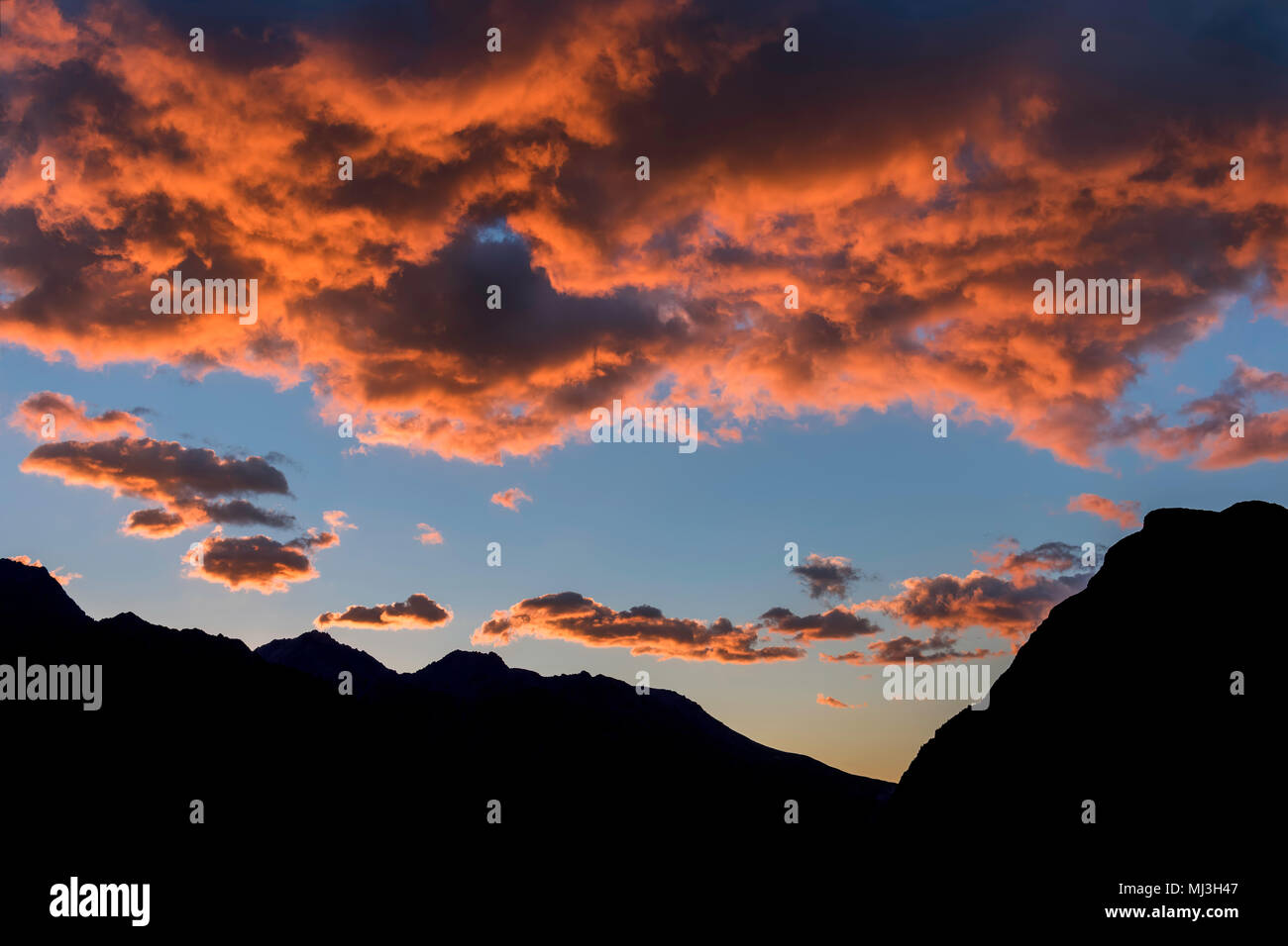 Mount Cook Village Sunrise Stock Photo - Alamy