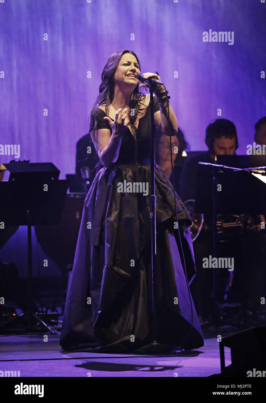 Evanescence performing live in concert at Manchester O2 Apollo ...