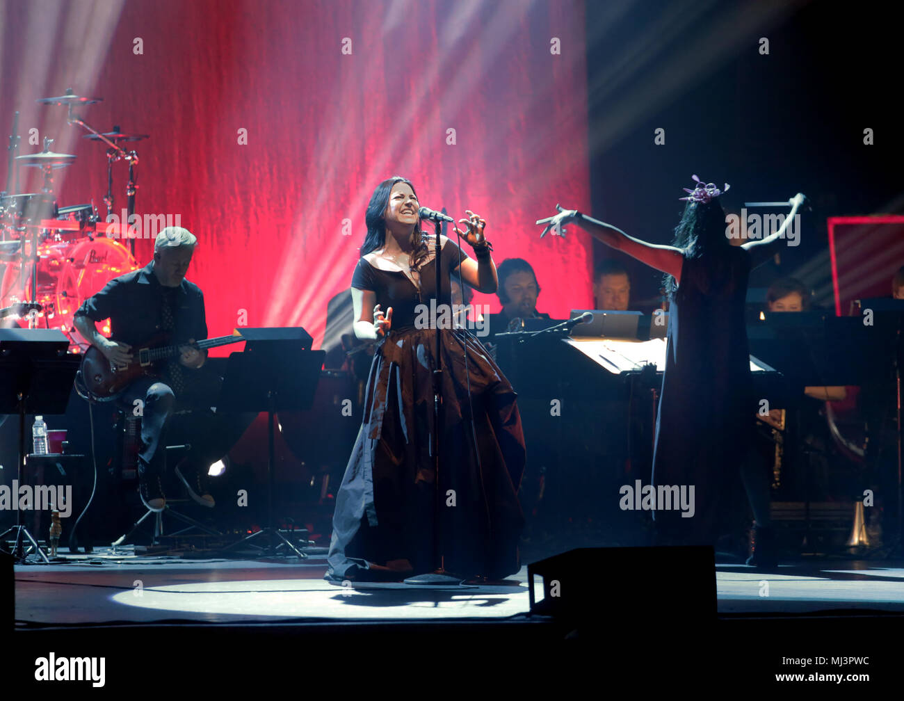 Amy lee gothic singer hi-res stock photography and images - Alamy