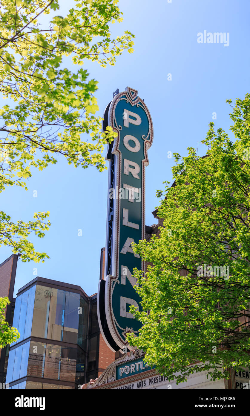 Portland, Oregon, USA - April 27, 2018 : Portland sign between green ...