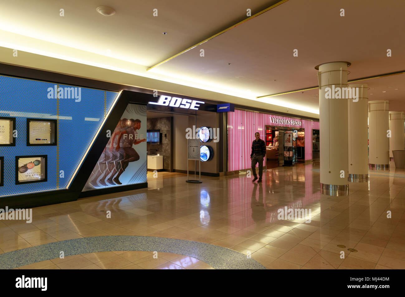 Portland, Oregon, USA - April 27, 2018 : Bose shop at Pioneer Place ...