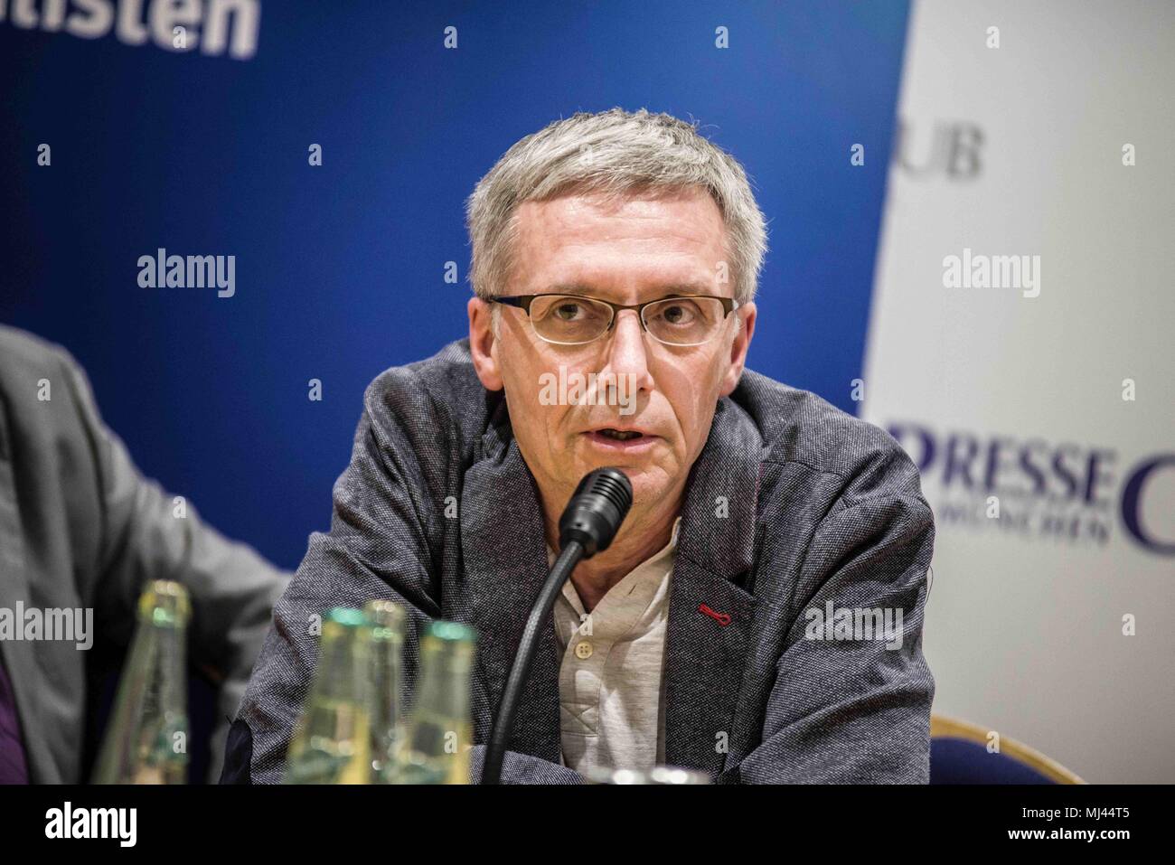 Deutscher journalisten verband hi-res stock photography and images - Alamy