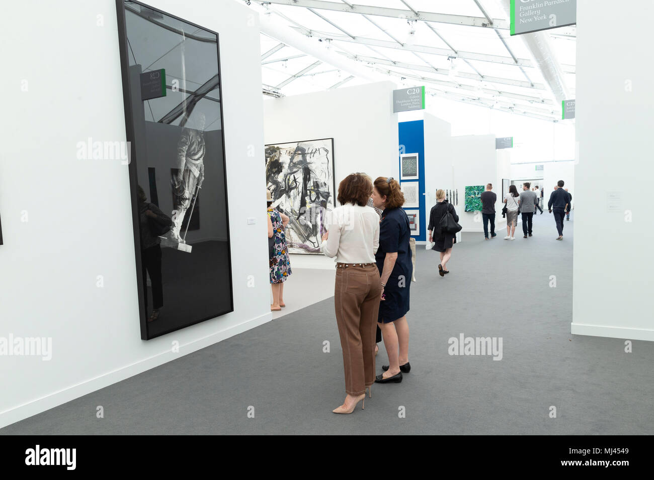 Thaddaeus ropac art gallery hi-res stock photography and images - Alamy