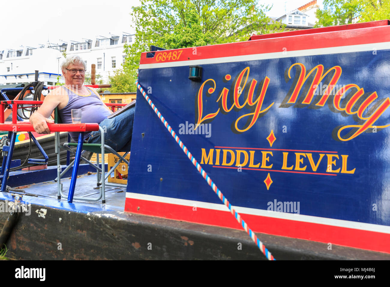 Little Venice, London, 4th May 2018. Boat owner Chris enjoys the ...