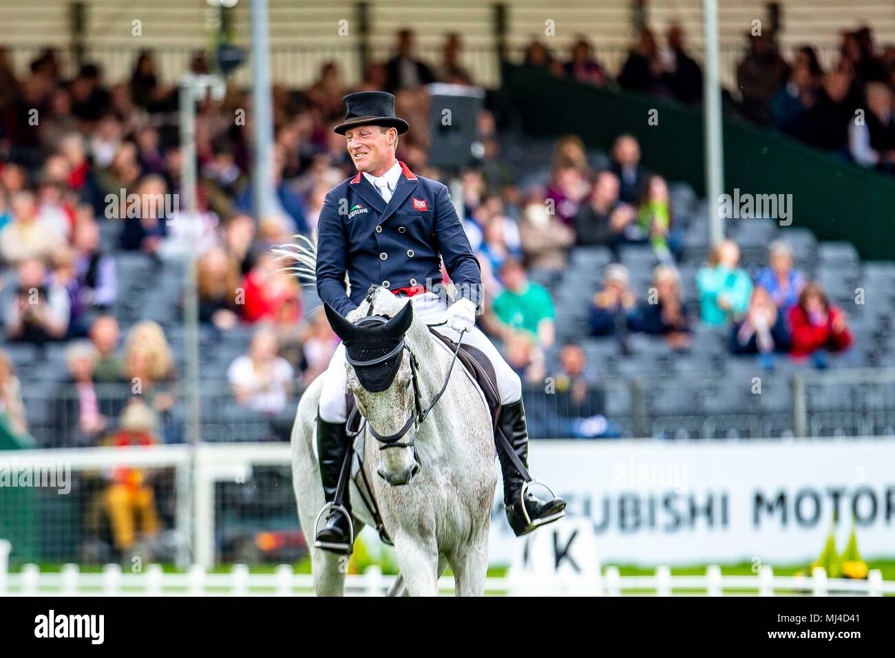 Afternoon Dressage. Oliver Townsend. Ballaghmor Class. GBR. Mitsubishi ...