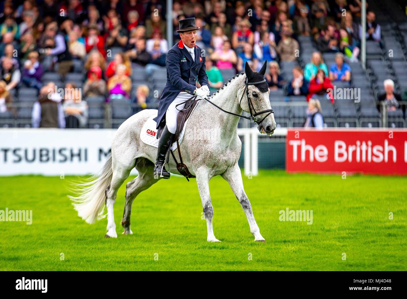 Afternoon Dressage. Oliver Townsend. Ballaghmor Class. GBR. Mitsubishi ...