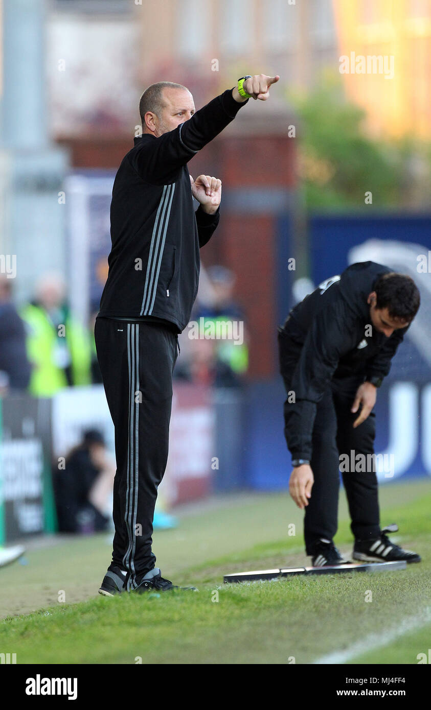 Brumer hi-res stock photography and images - Alamy