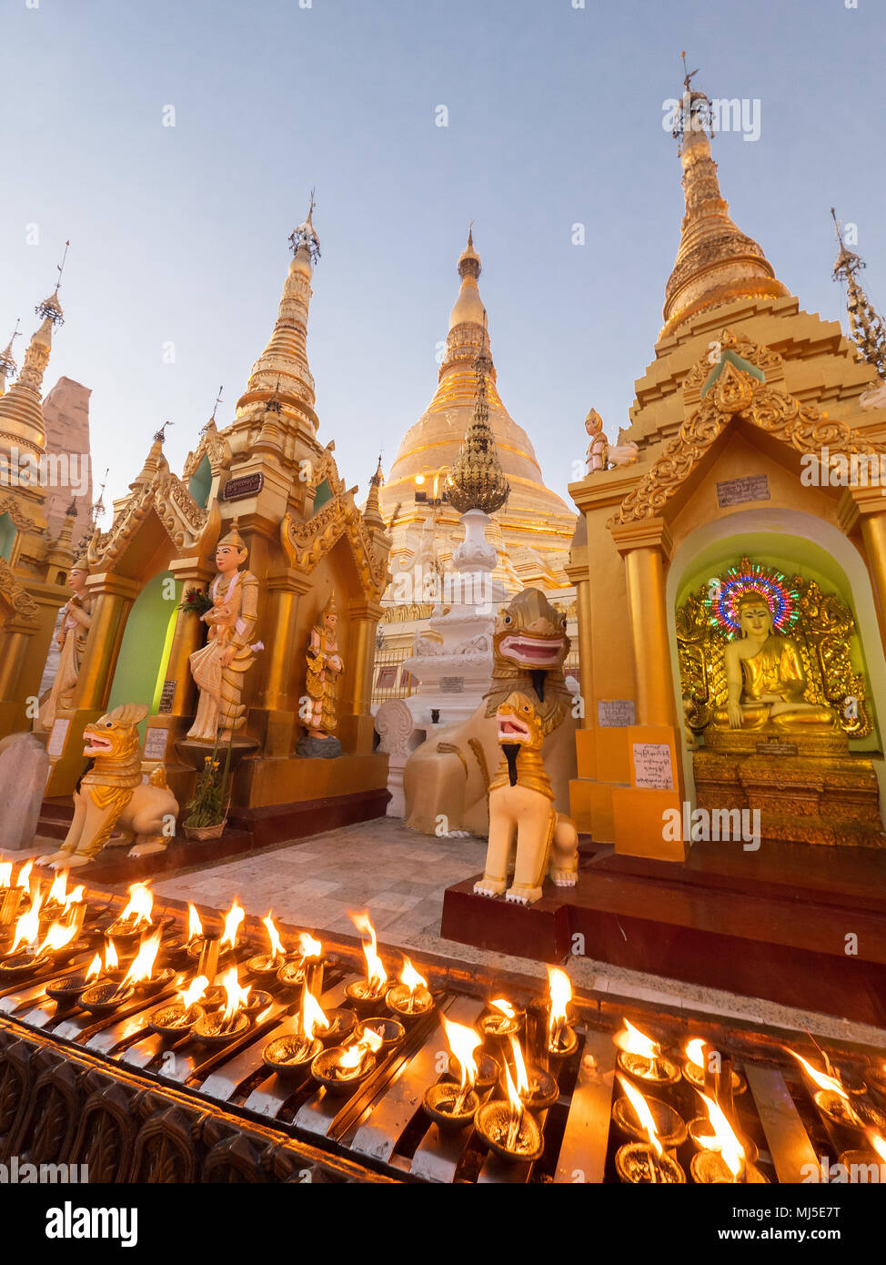 Lamp Myanmar Stock Photos & Lamp Myanmar Stock Images - Alamy