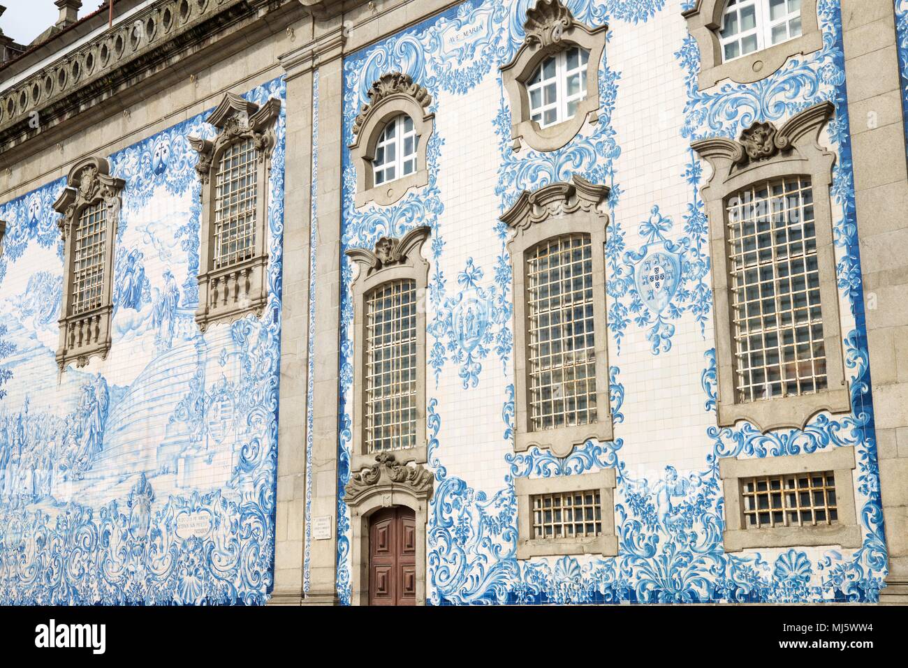 Ceramic wall in Porto, Portugal Stock Photo - Alamy