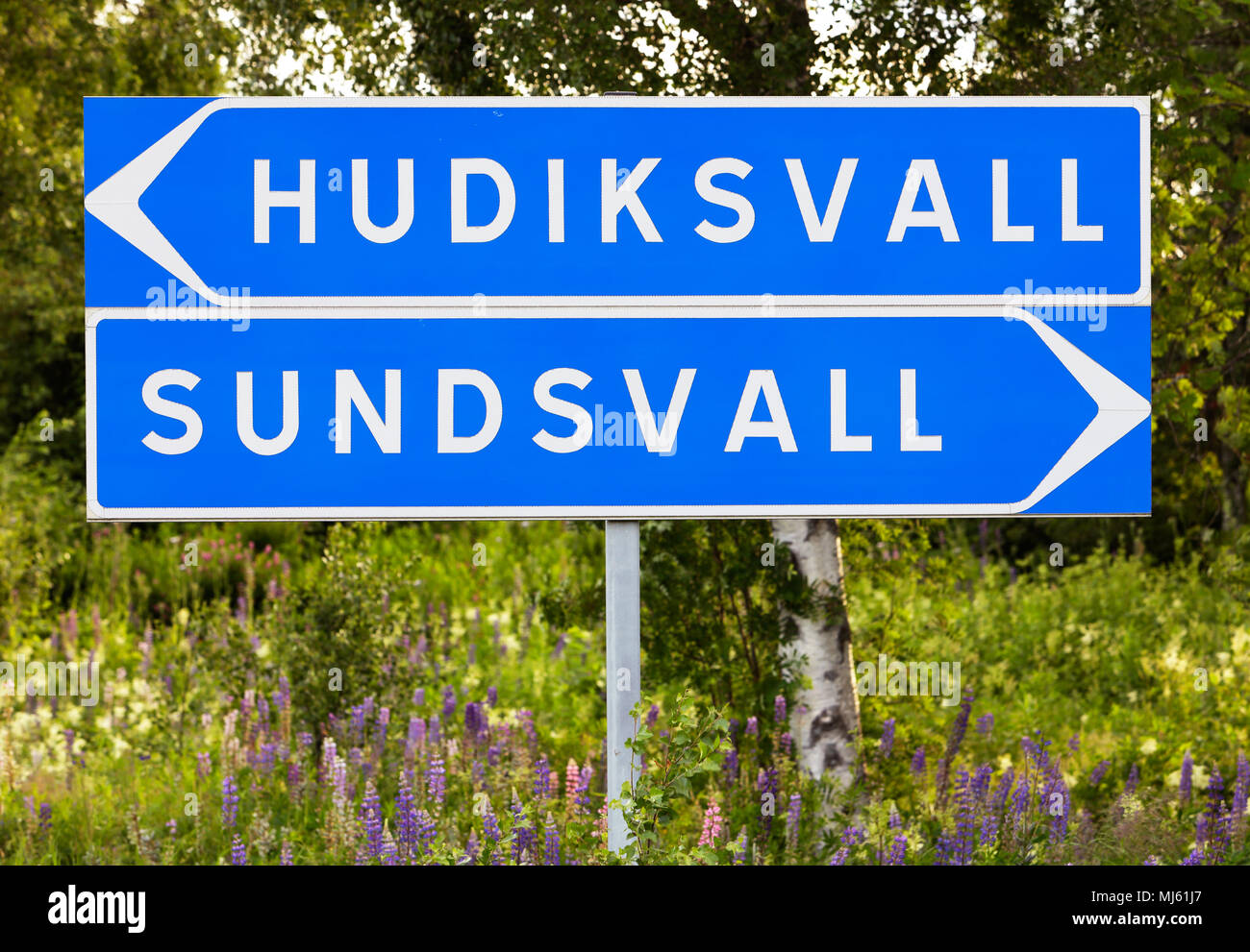 Two towns hi-res stock photography and images - Alamy