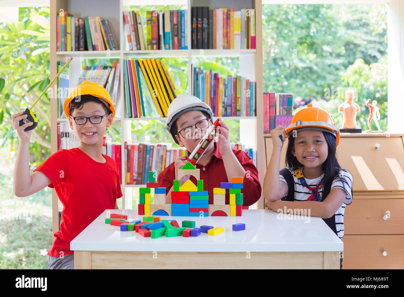 Group of students learning engineer class at school , Education concept ...