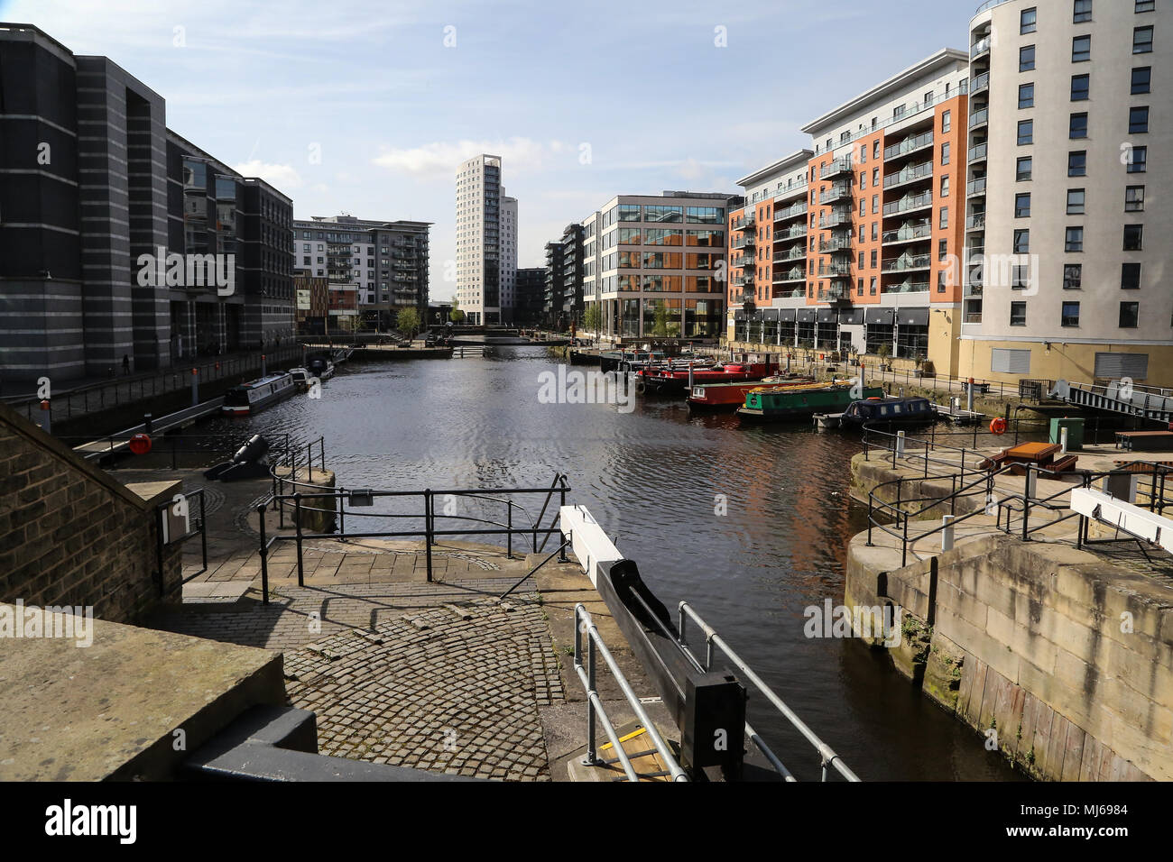 Leeds city redevelopment hi-res stock photography and images - Alamy
