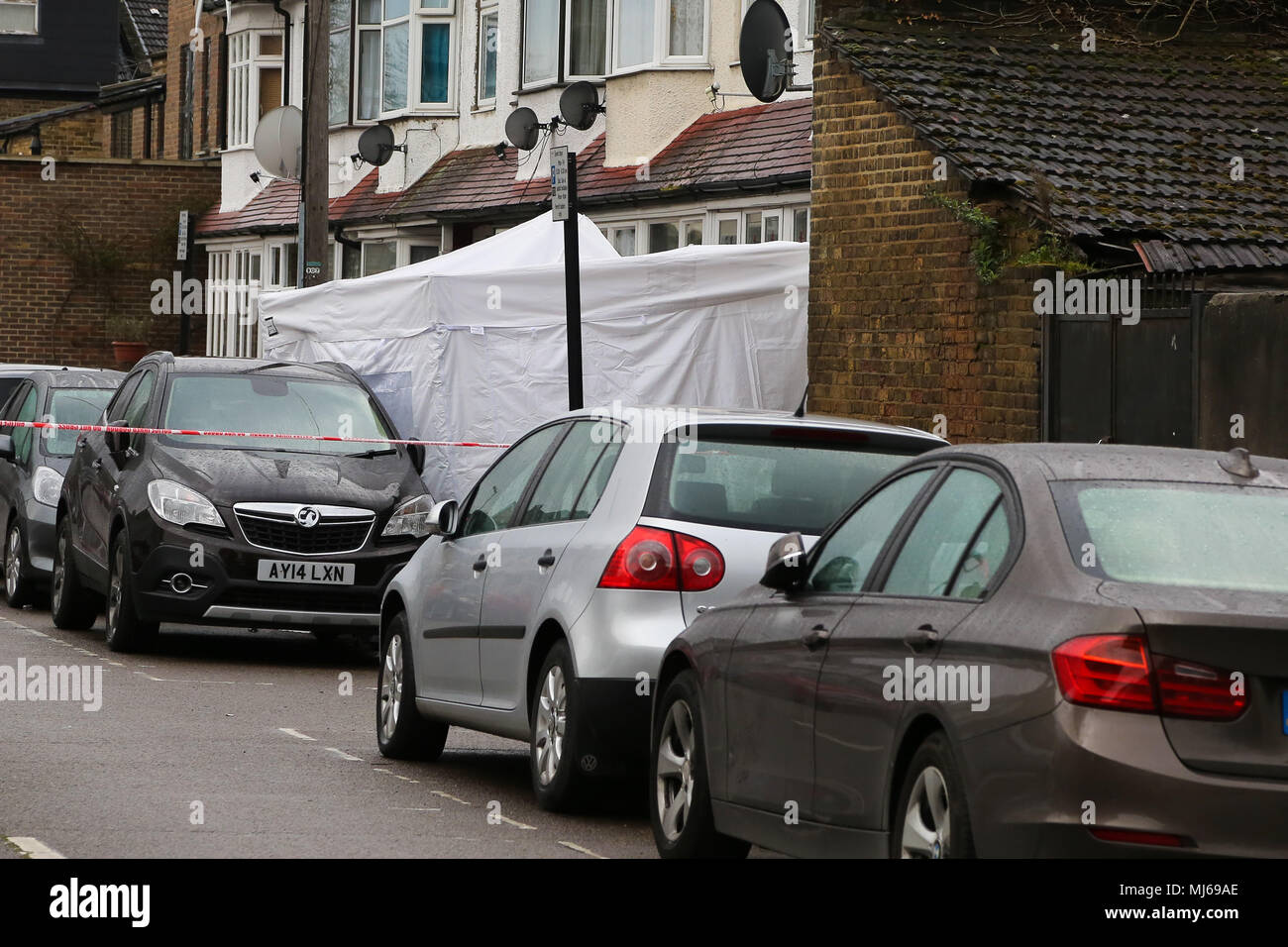 Cordon off area hi-res stock photography and images - Alamy