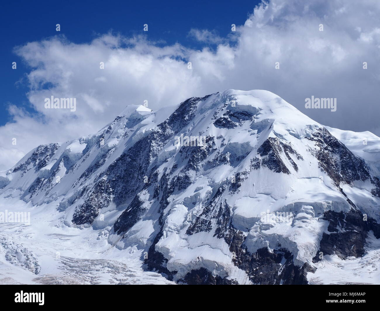 Lyskamm mount hi-res stock photography and images - Alamy