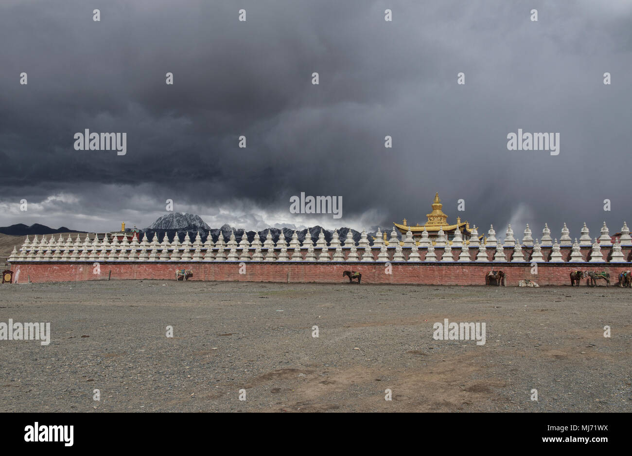 Zhakra mountains hi-res stock photography and images - Alamy