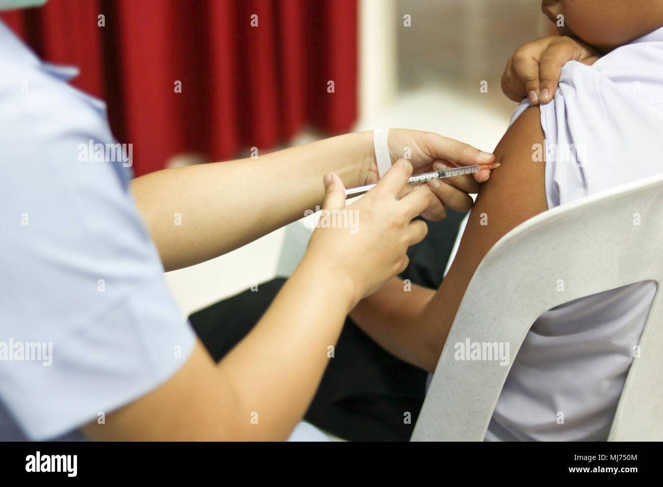 Student immunization hi-res stock photography and images - Alamy