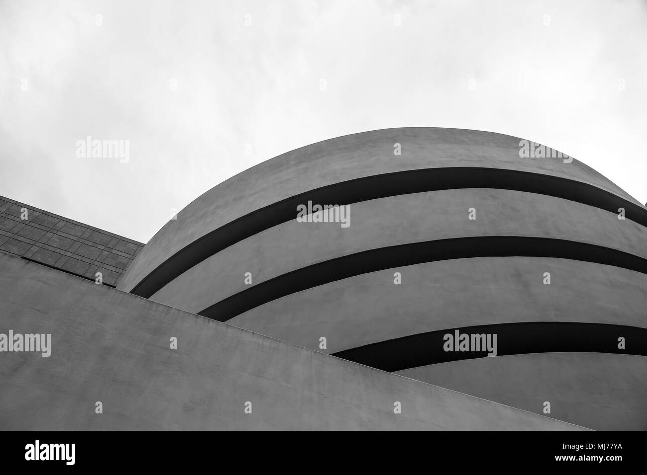 Guggenheim museum new york stairs hi-res stock photography and images ...