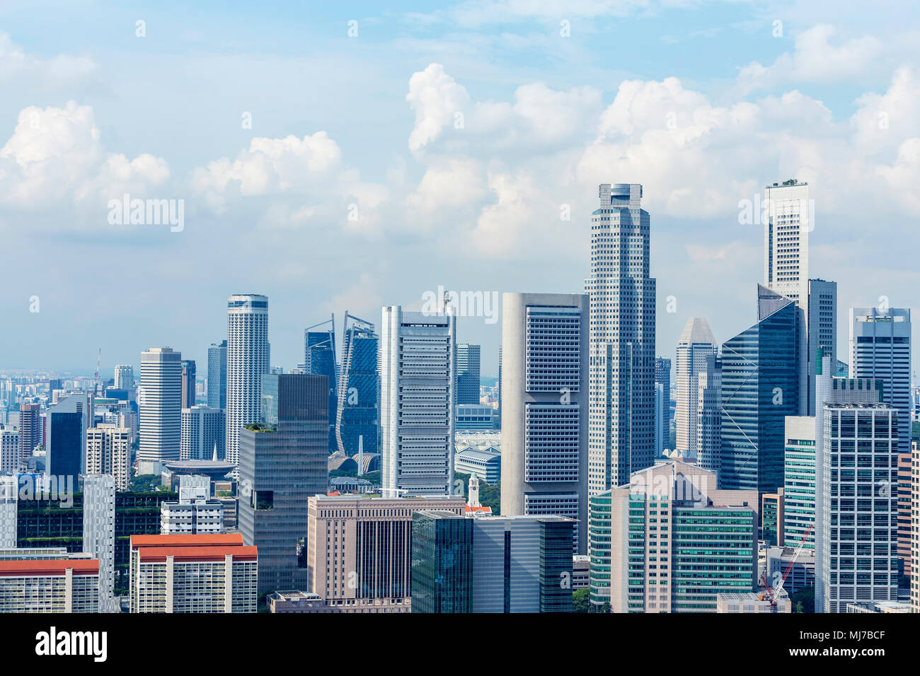 Singapore skyscraper commercial buildings hi-res stock photography and ...