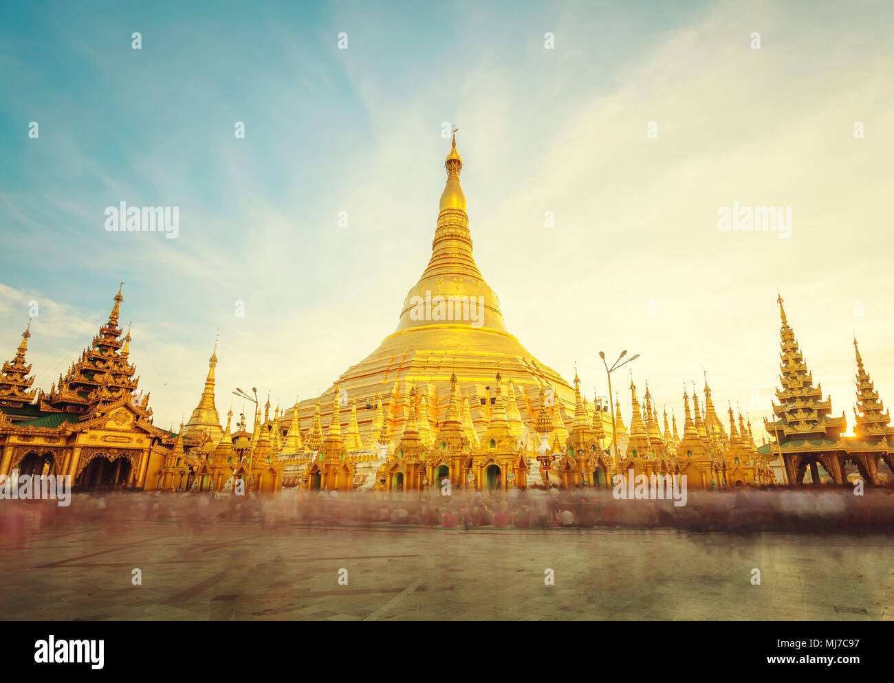 The golden stupa of the Shwedagon Pagoda Yangon (Rangoon), Landmark of ...