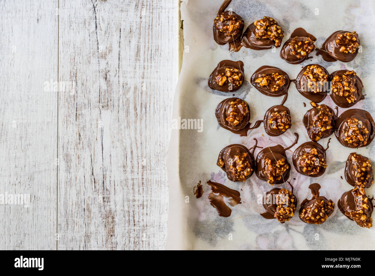 Praline Chocolate with walnut, almond, peanut or croquant. Organic ...