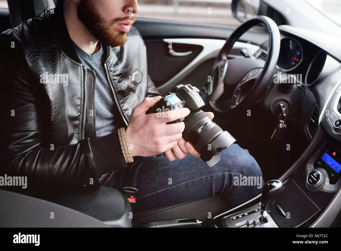 Paparazzi car window hi-res stock photography and images - Alamy