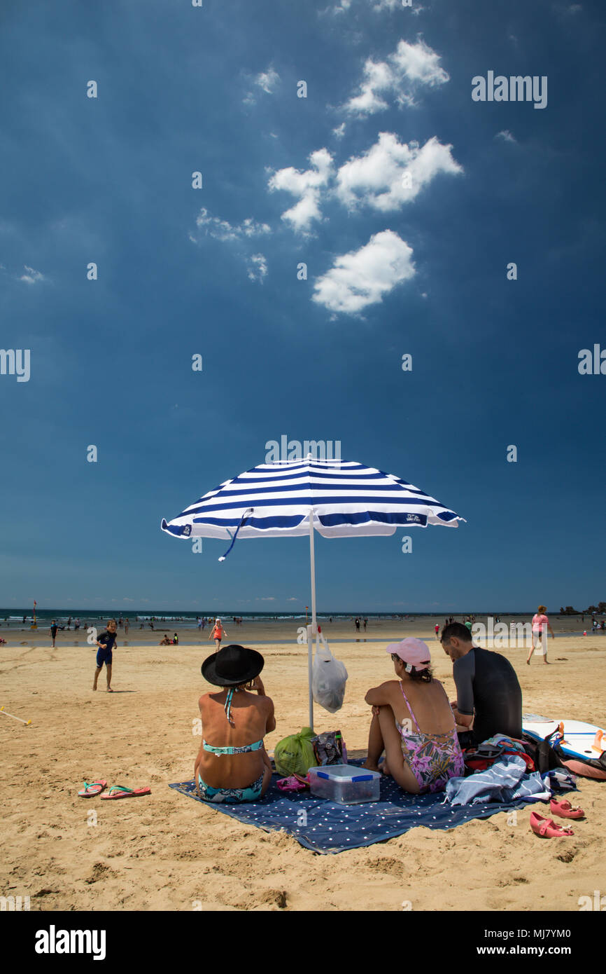 Beach umbrella australia hi-res stock photography and images - Alamy