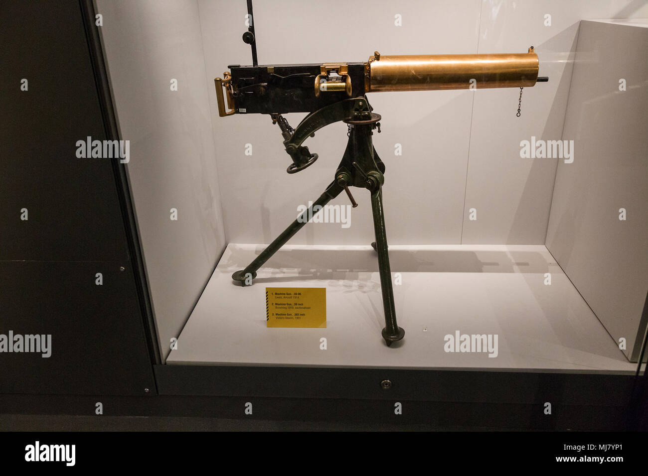 303 in vickers machine gun hi-res stock photography and images - Alamy